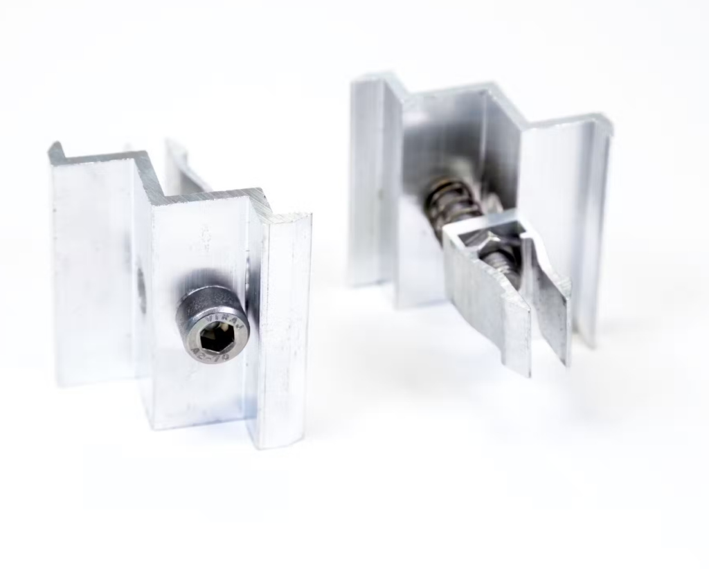 Wisol 35mm aurinkopaneelin päätykiinnike alumiini - Volttikauppa